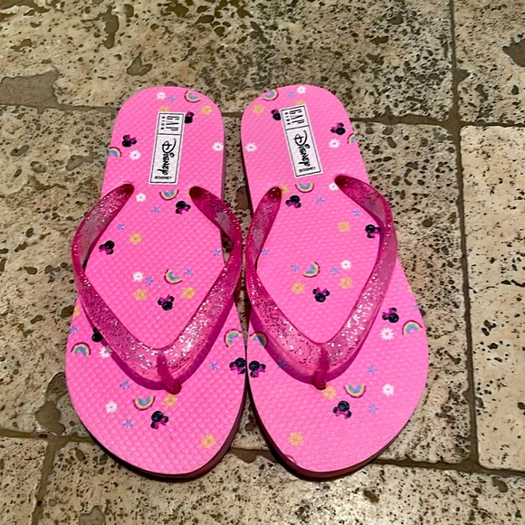 GAP | Shoes | Disneygap Minnie Mouse Kids Flip Flops Sz | Poshmark